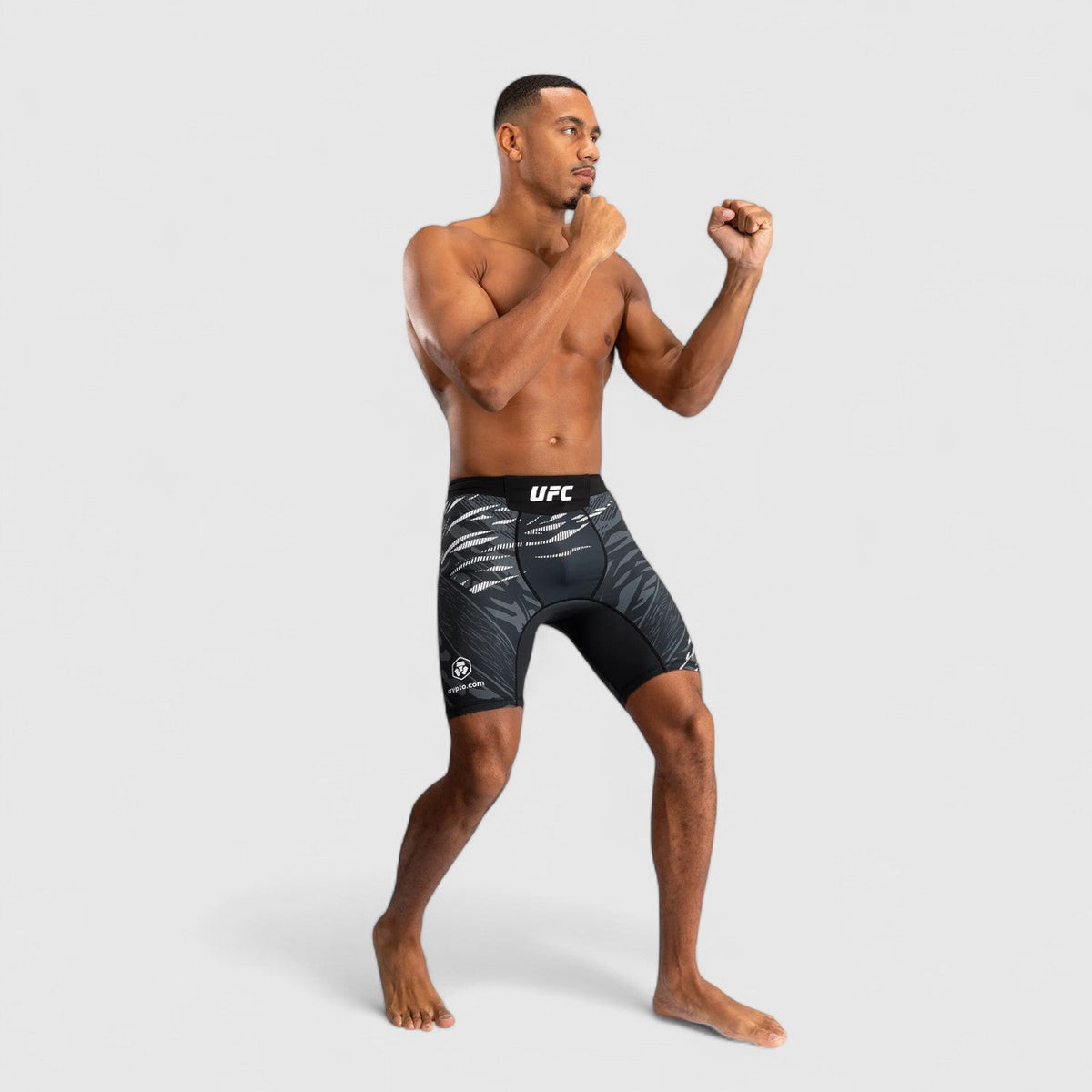 Kjøp VENUM UFC Fusion Fight Night Vale Tudo Fight Shorts Svart hos ...